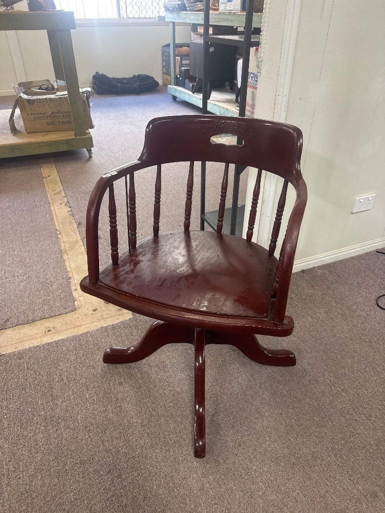 Vintage Wooden Captains Chair that Swivels