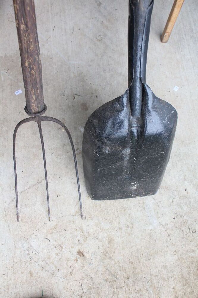 Vintage QLD Rail Coke Shovel Antique Pitchfork