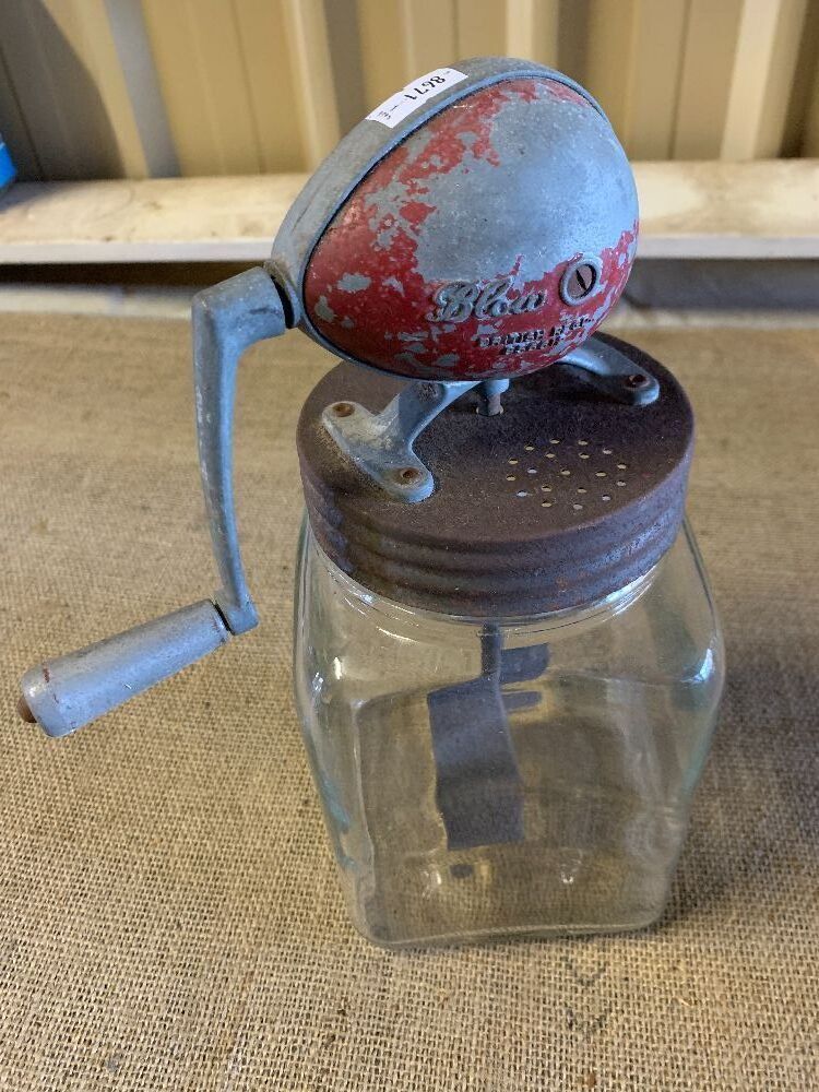 Vintage Blow Table Top 2 Quart Butter Churn 2/20 with Red Atomic Look Top