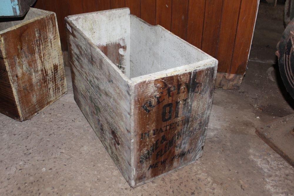 Vintage White Rose Oil American Oil Crate