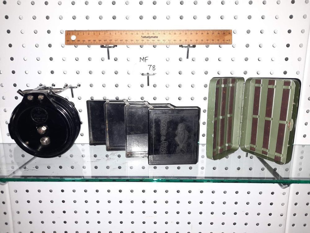 VINTAGE BAKERLITE FLY BOX / MULTI LEVEL VINTAGE ALUMINIUM FLY BOX ...