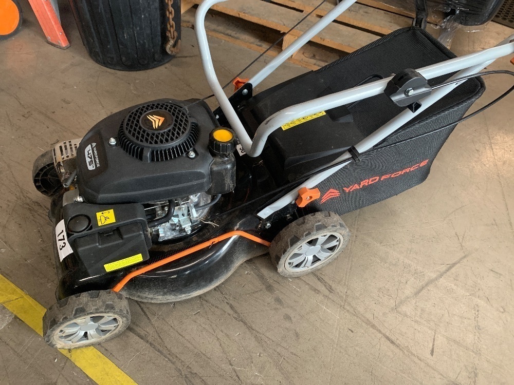 Yardforce 4-stroke mower