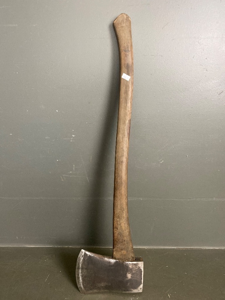 Brades England 1939 Axe with crown emblem